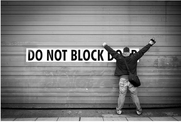 18 Hardened Criminals Disobeying Signs