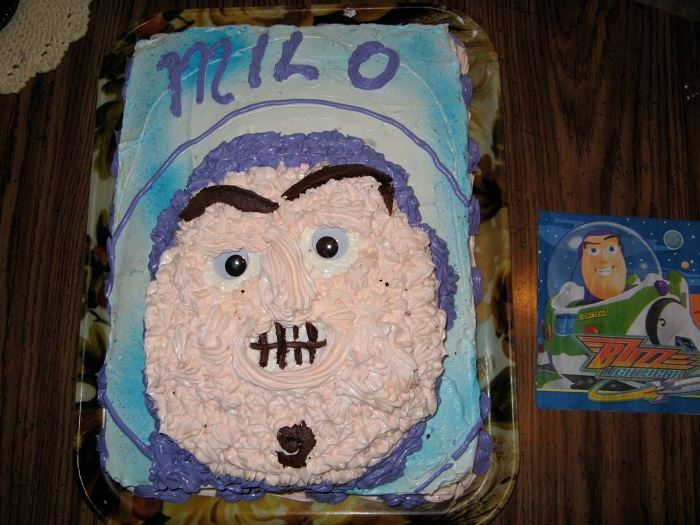16 Horrendously Awful Disney Cake Disasters