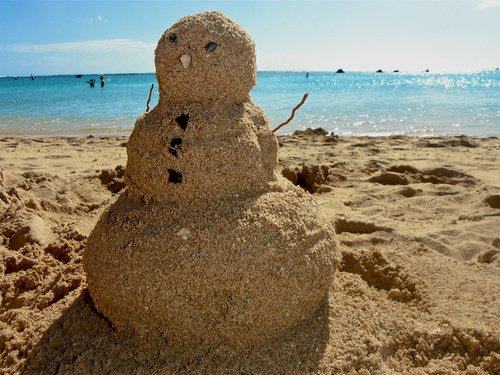 20 Funny Beach Pics That Will Make You Wish Summer Could Last Forever ...